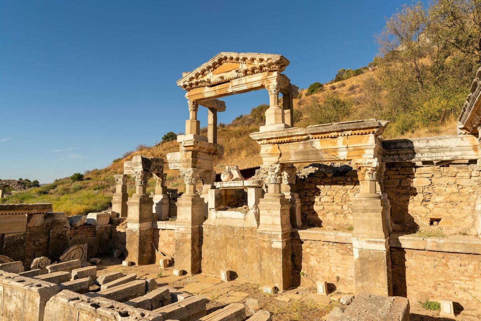 Ancient Rome vs Ancient Greece: 7 Key Differences Every History Lover ...
